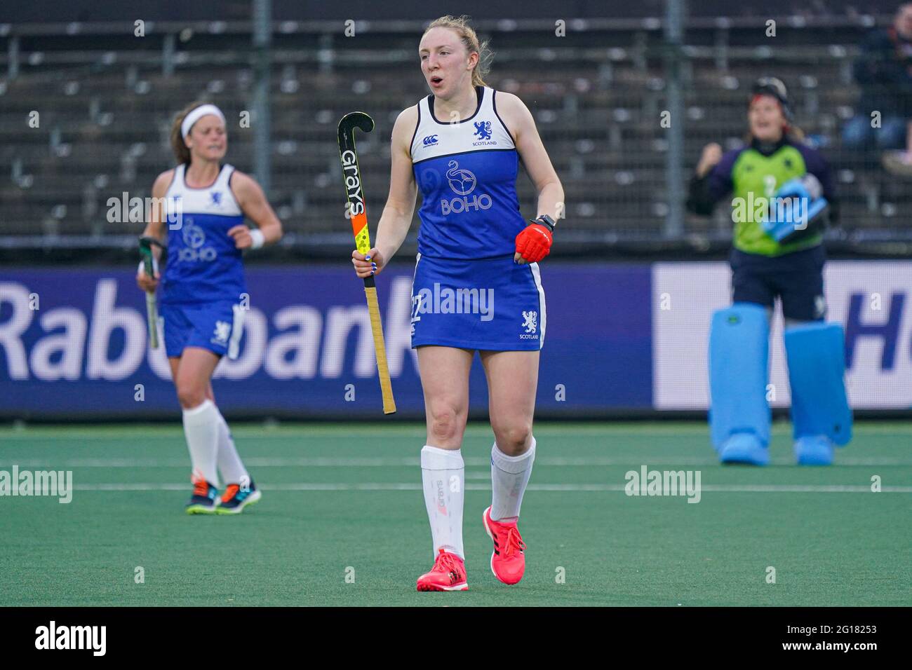 AMSTELVEEN, NETHERLANDS - JUNE 5: Emily Dark of Scotland celebrates ...