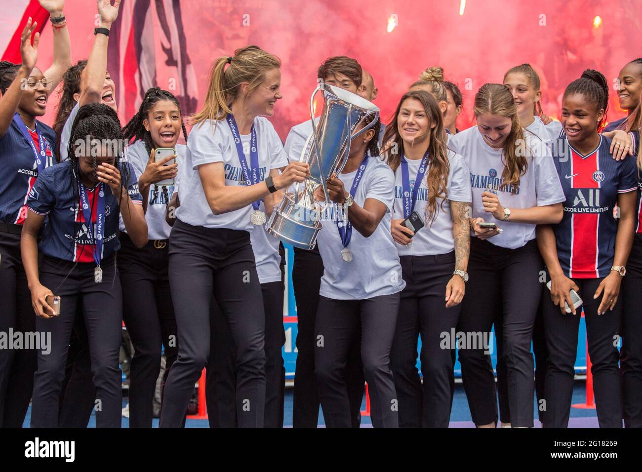 The PSG women's team will celebrate their first title of French D1 ...