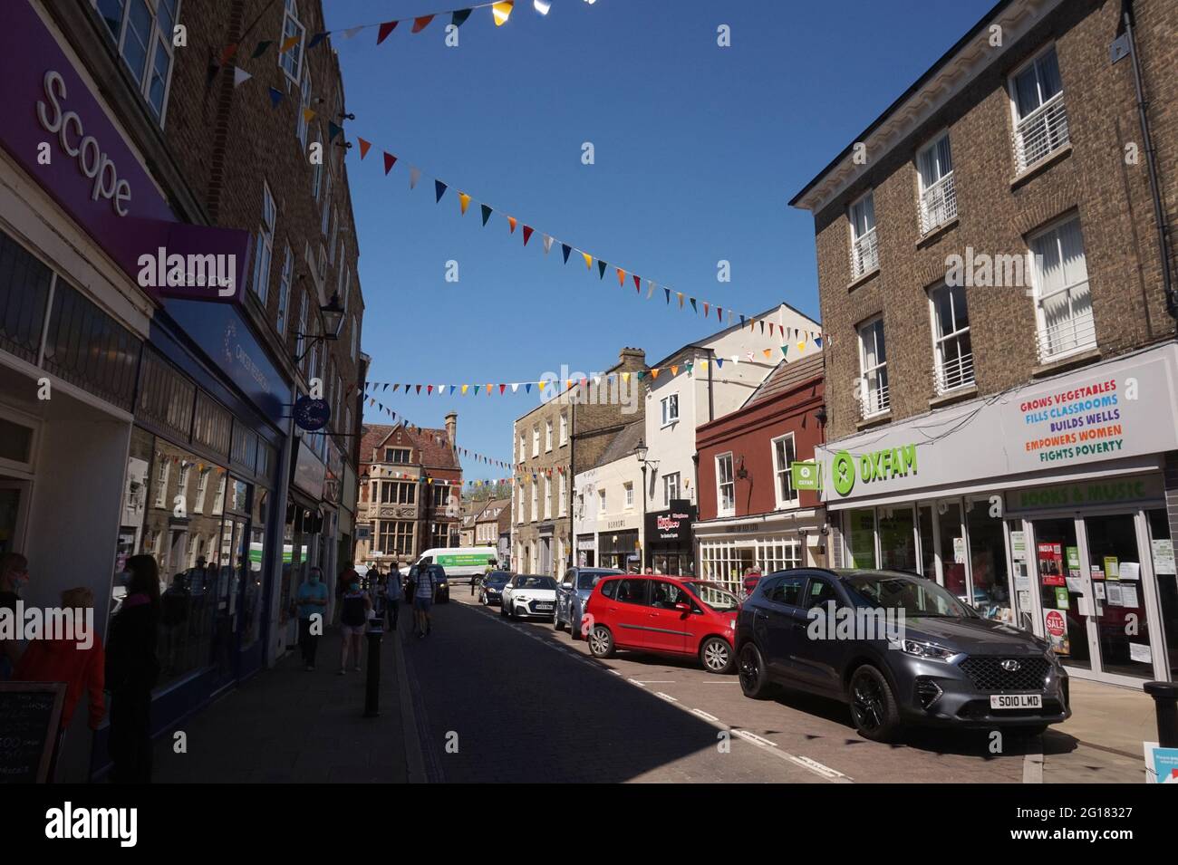Scope charity shops hi-res stock photography and images - Alamy