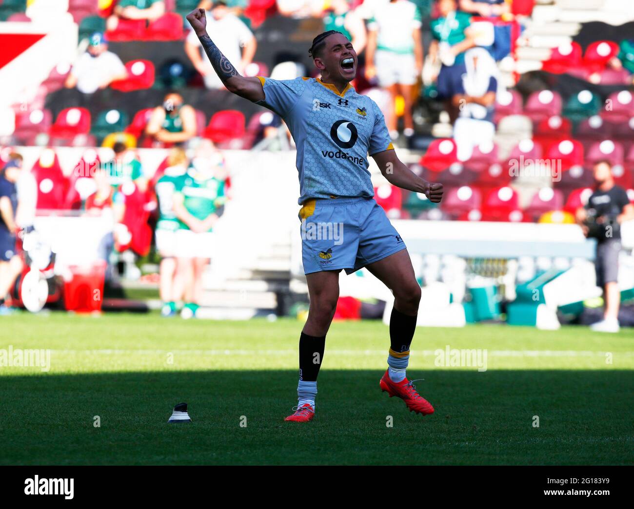 BRENTFORD, ENGLAND - JUNE 05:Jacob Umaga of Wasps RFC celebrates they ...