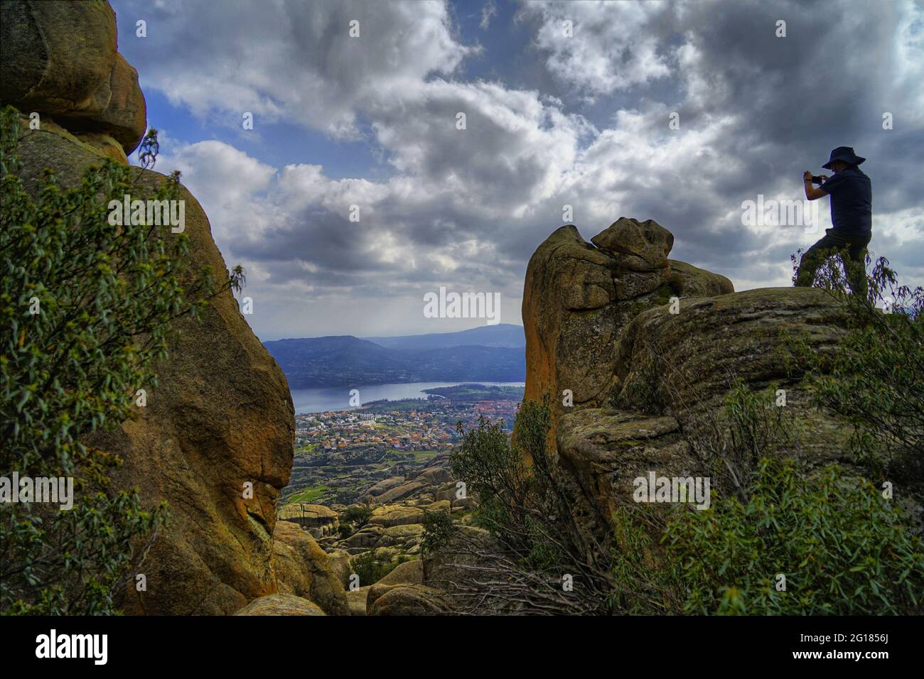 Male traveler capturing view hi-res stock photography and images - Alamy