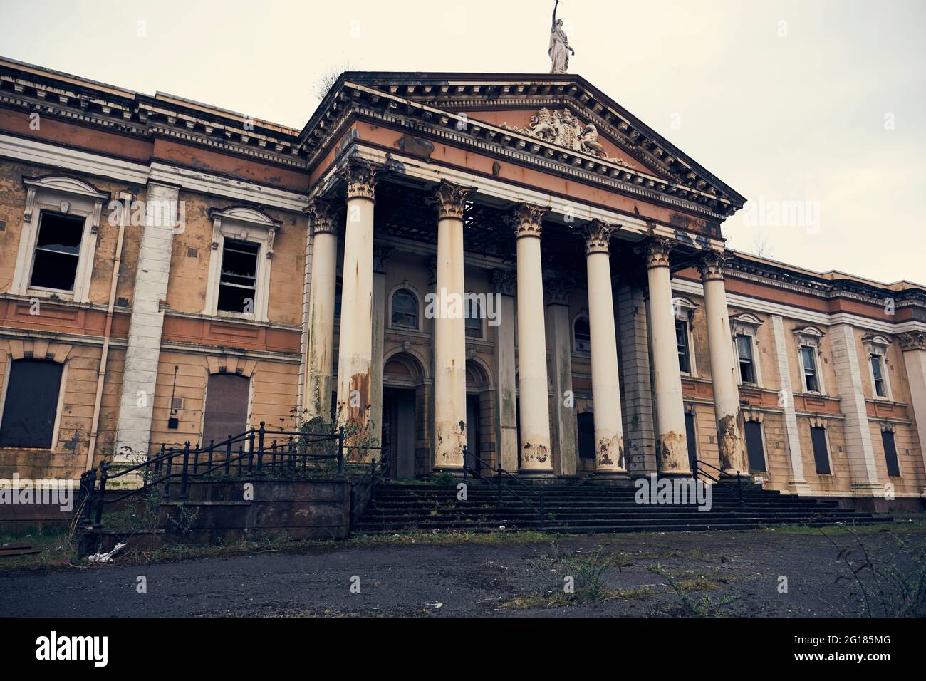 Belfast courthouse hi-res stock photography and images - Alamy