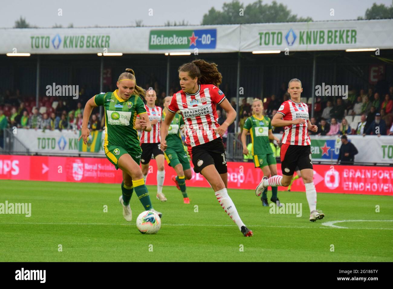Yanmar stadion hi-res stock photography and images - Alamy