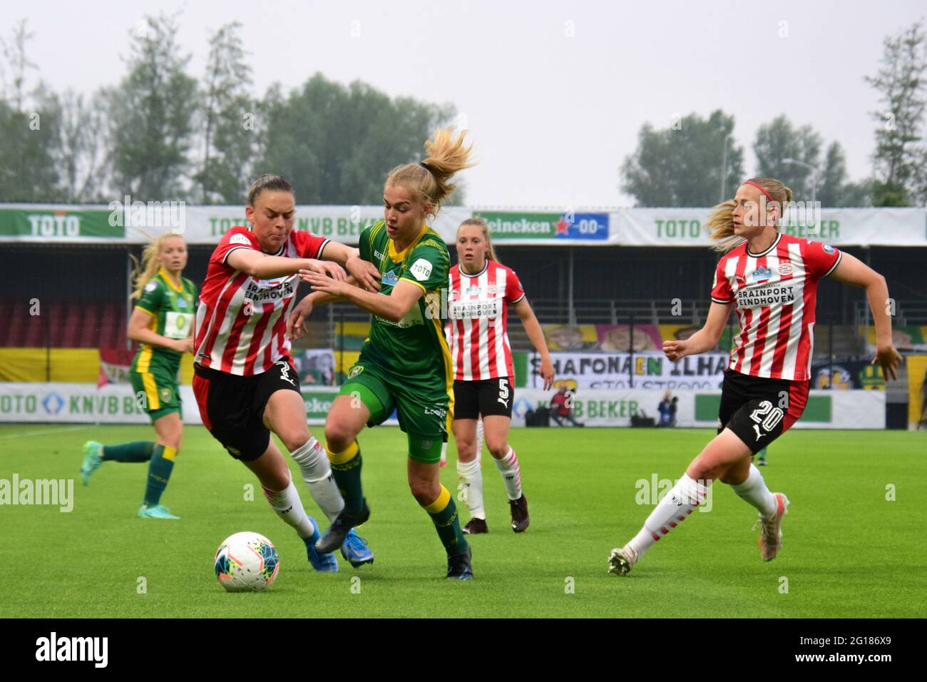 Yanmar stadion hi-res stock photography and images - Alamy