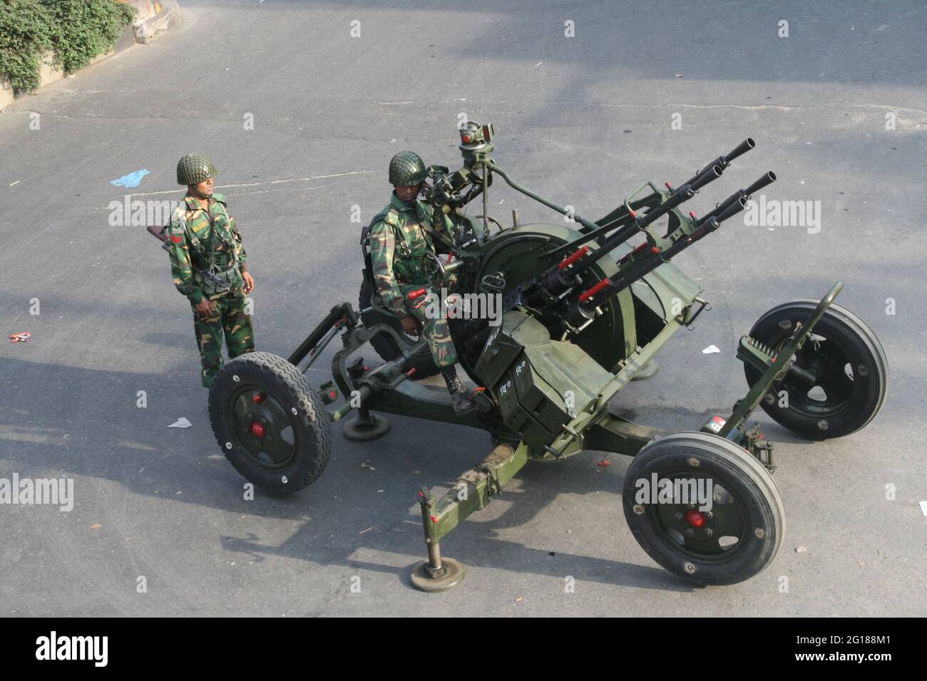 Civilians in military zone hi-res stock photography and images - Alamy