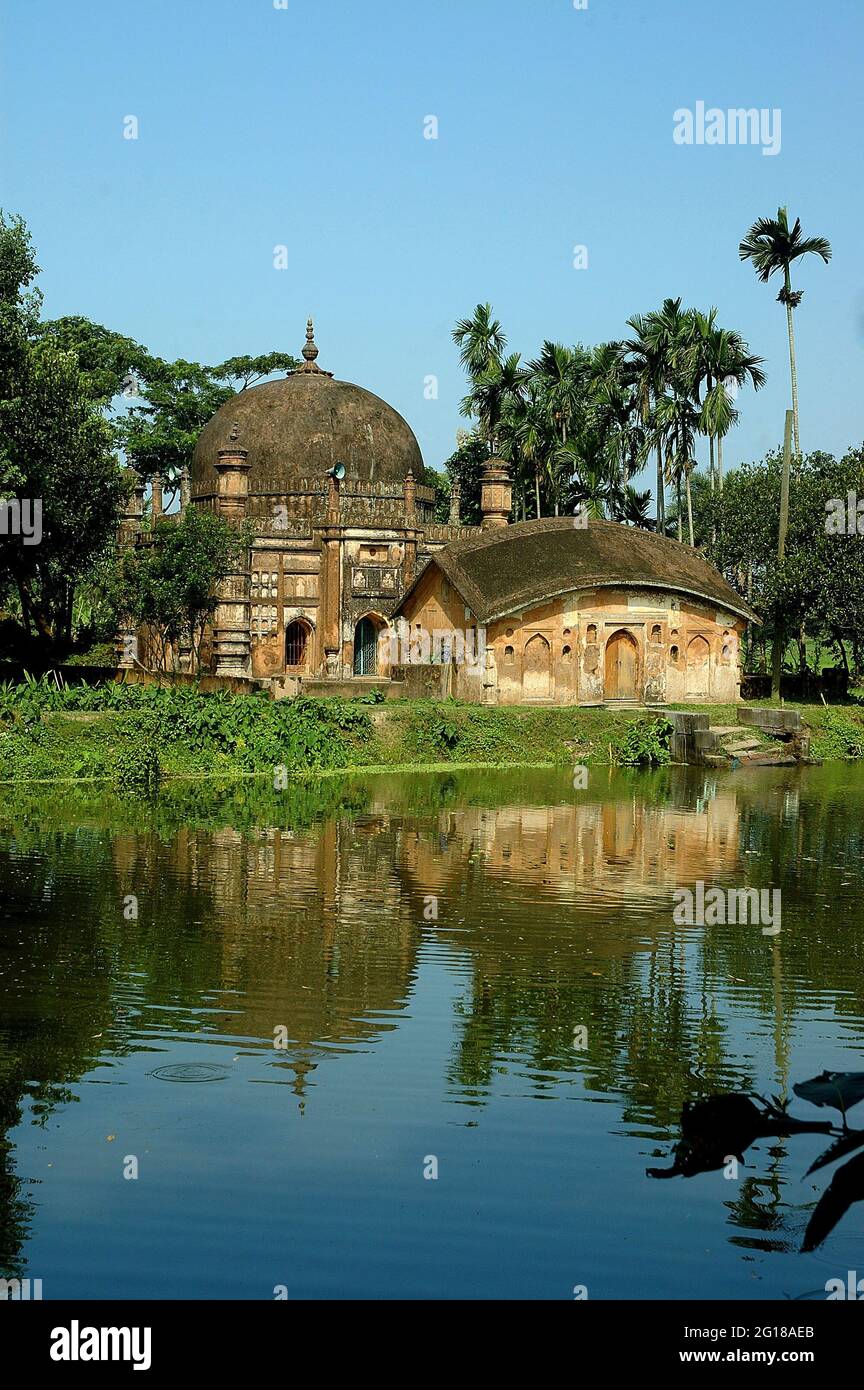 Azad mosque hi-res stock photography and images - Alamy