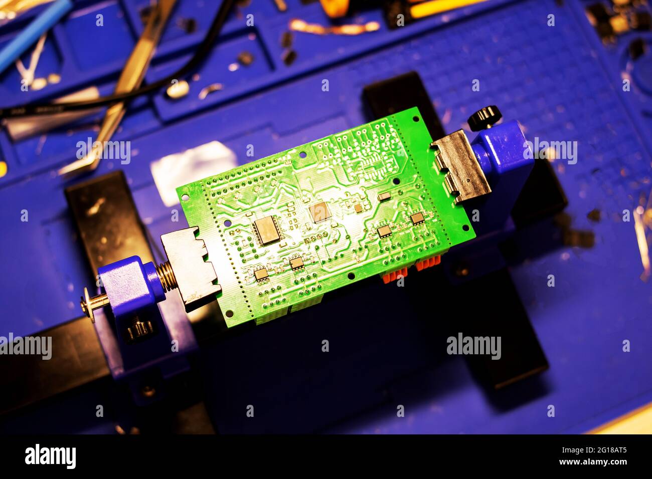 Soldering stand close up hi-res stock photography and images - Alamy