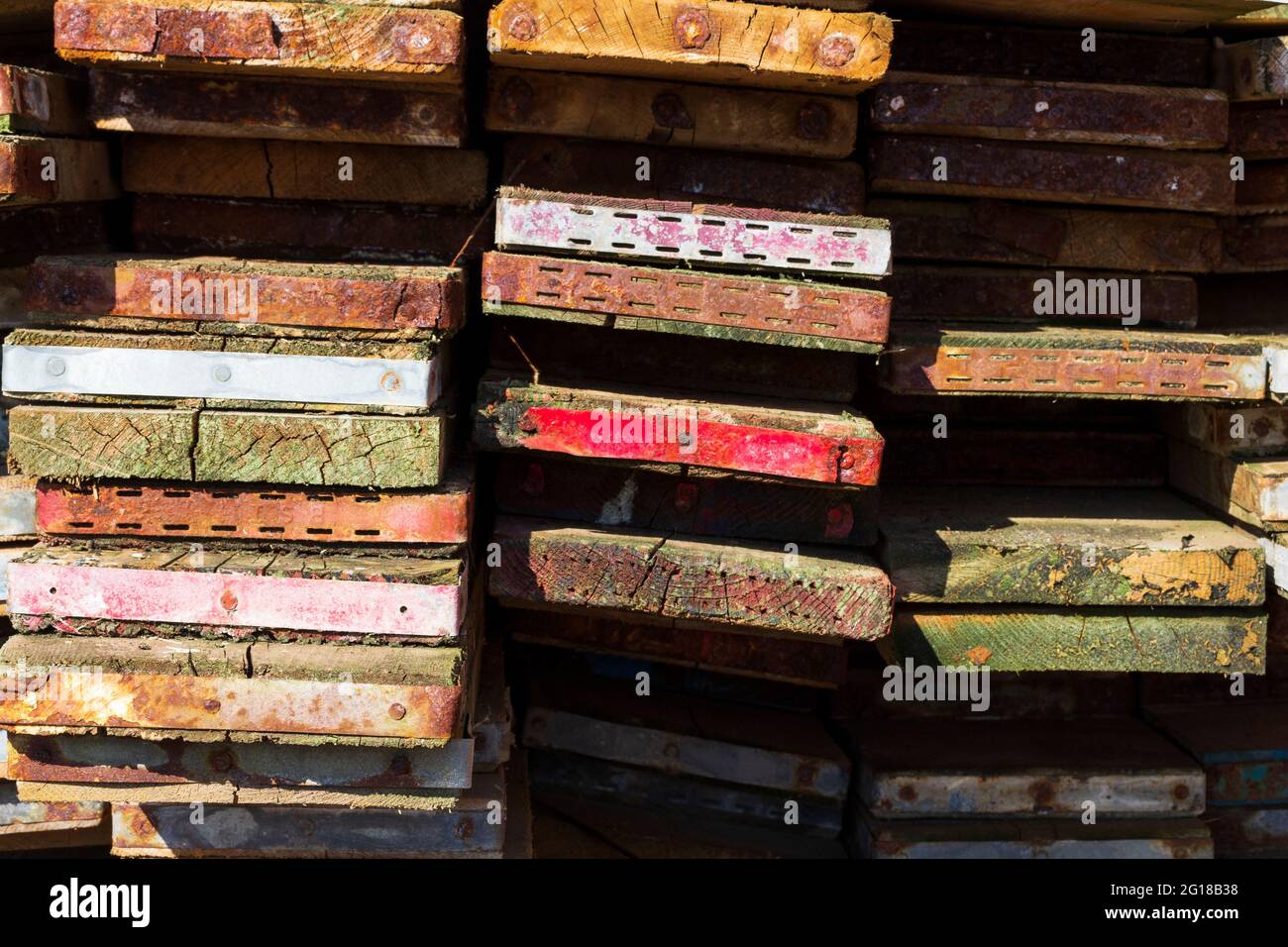Scaffold boards hi-res stock photography and images - Alamy