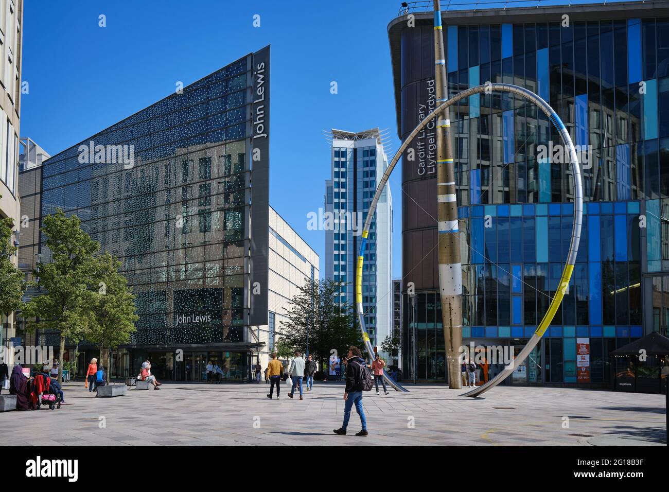 City centre piazza hi-res stock photography and images - Alamy