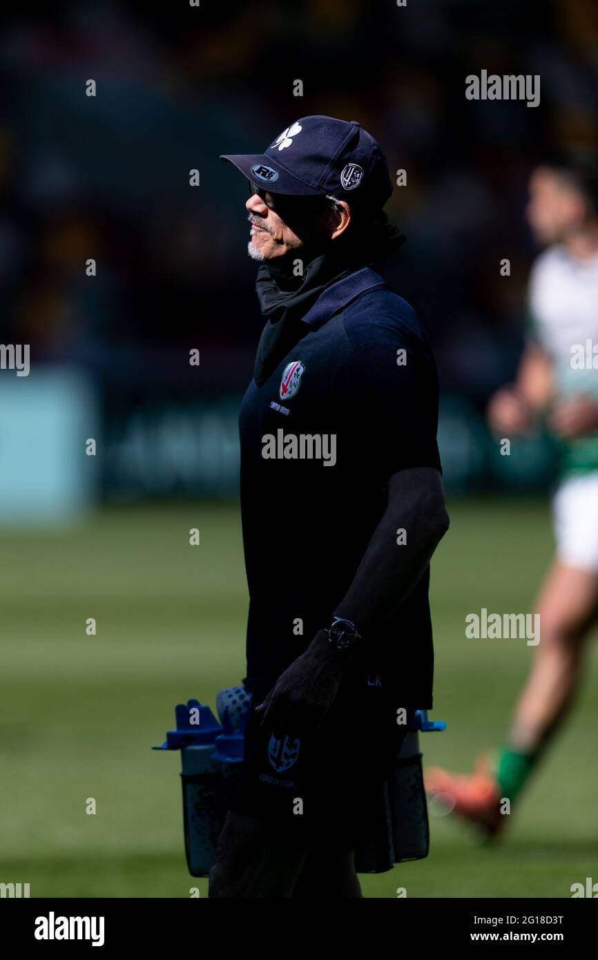 Les kiss rugby hi-res stock photography and images - Alamy