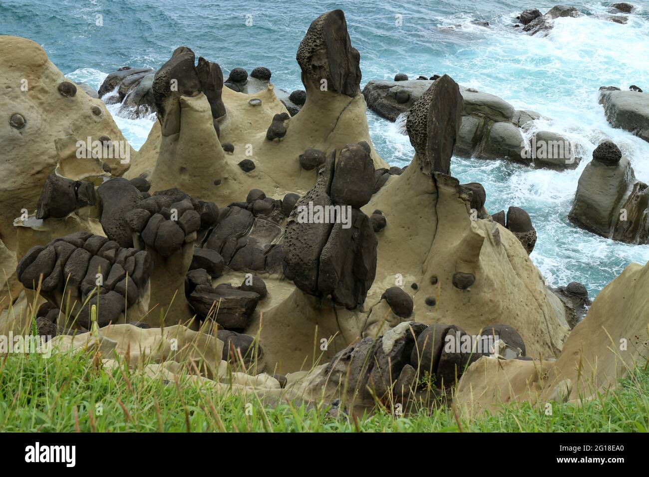Heping island park with cliff hi-res stock photography and images - Alamy