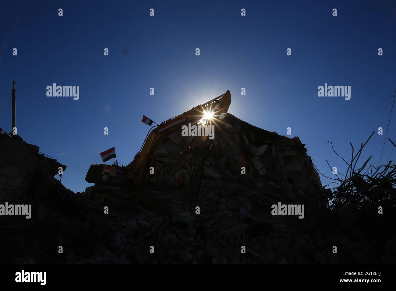 Gaza City, The Gaza Strip, Palestine. 5th June, 2021. Egyptian workers ...