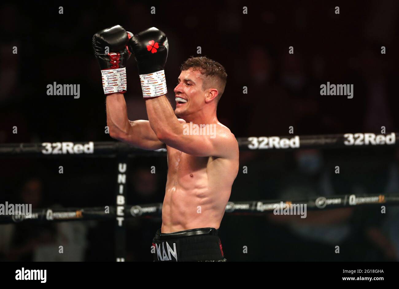 Nathan Heaney celebrates victory against Iliyan Markov in the ...