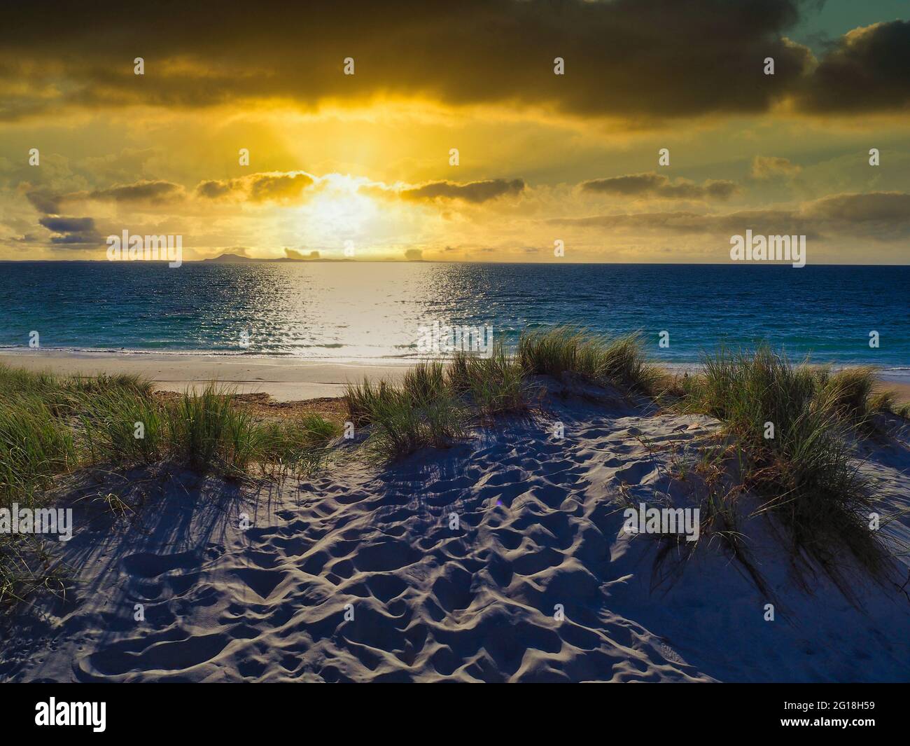 Escape sunset hi-res stock photography and images - Alamy