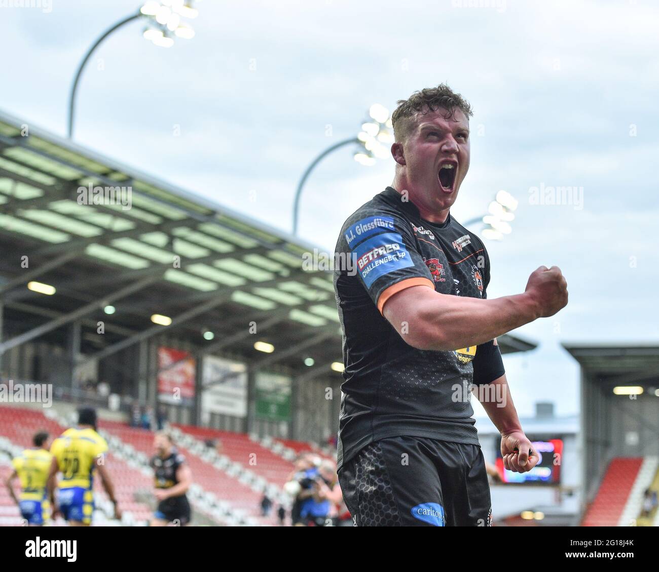 Football semi finals hi-res stock photography and images - Alamy