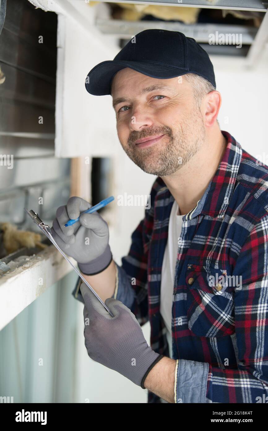 Tradesman quote hi-res stock photography and images - Alamy