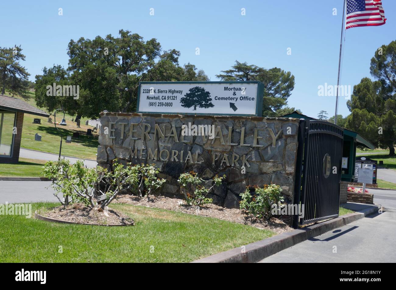 Eternal valley memorial park hi-res stock photography and images - Alamy
