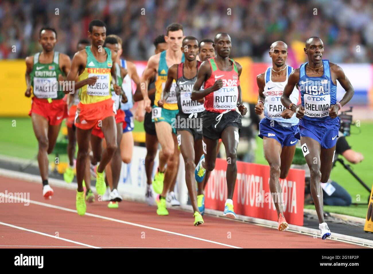 Paul Chelimo (USA, bronze medal), Mo Farah (GBR, silver medal). 5000 ...