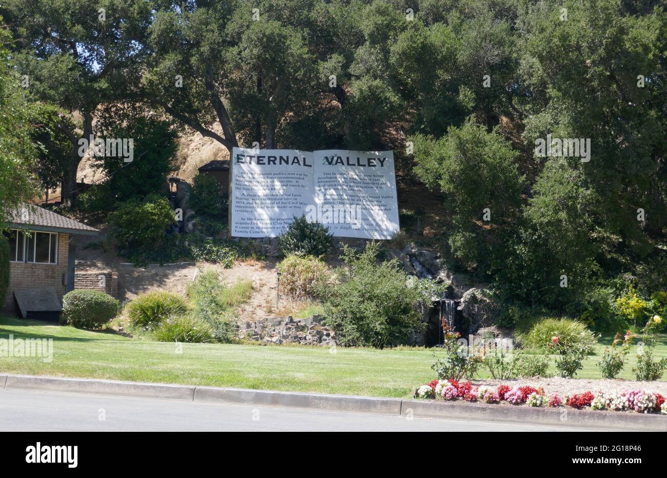 Eternal valley memorial park hi-res stock photography and images - Alamy