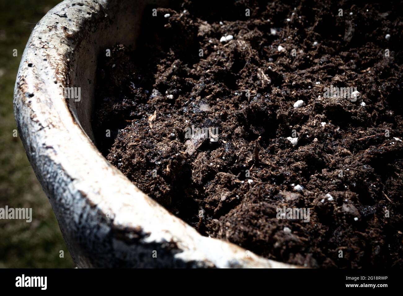 Round planter hi-res stock photography and images - Alamy