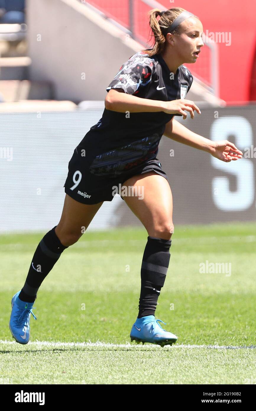 Mallory pugh hi-res stock photography and images - Alamy