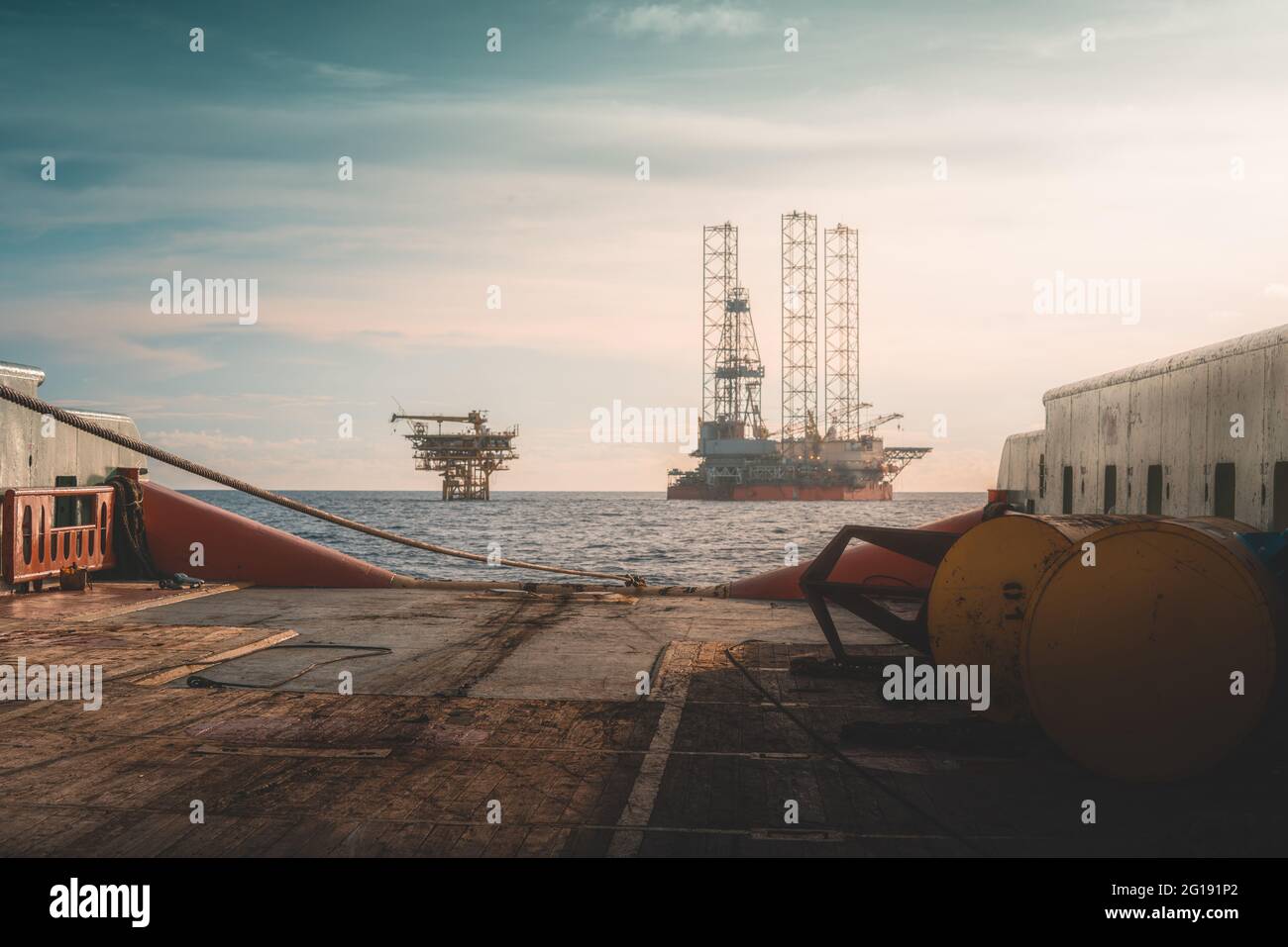 Rig Move Operation High Resolution Stock Photography and Images - Alamy