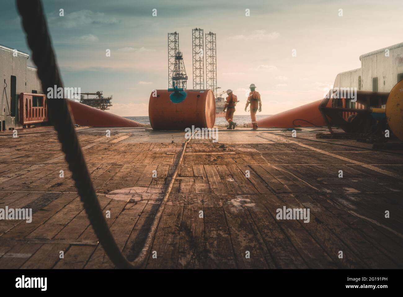 Offshore worker involvement in anchor handling operation Stock Photo ...