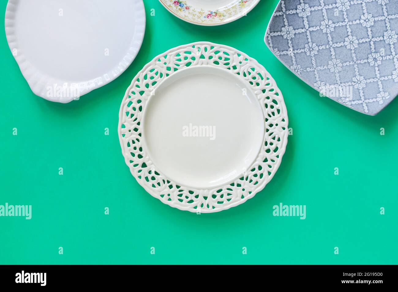 Empty plates, copy space. Graphic resources Stock Photo - Alamy