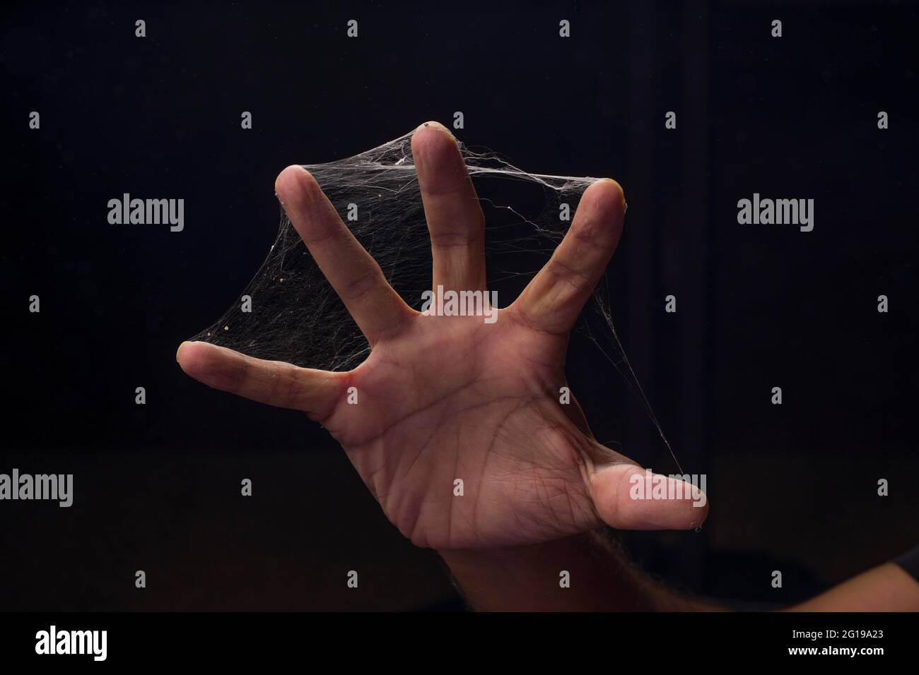 Man scream spider hi-res stock photography and images - Alamy