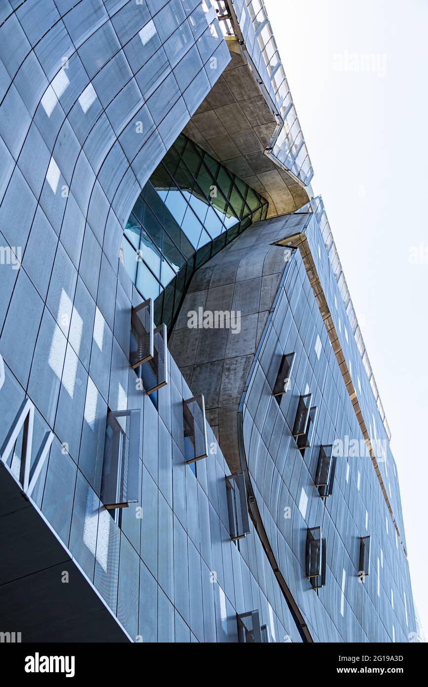 Cooper square thom mayne hi-res stock photography and images - Alamy