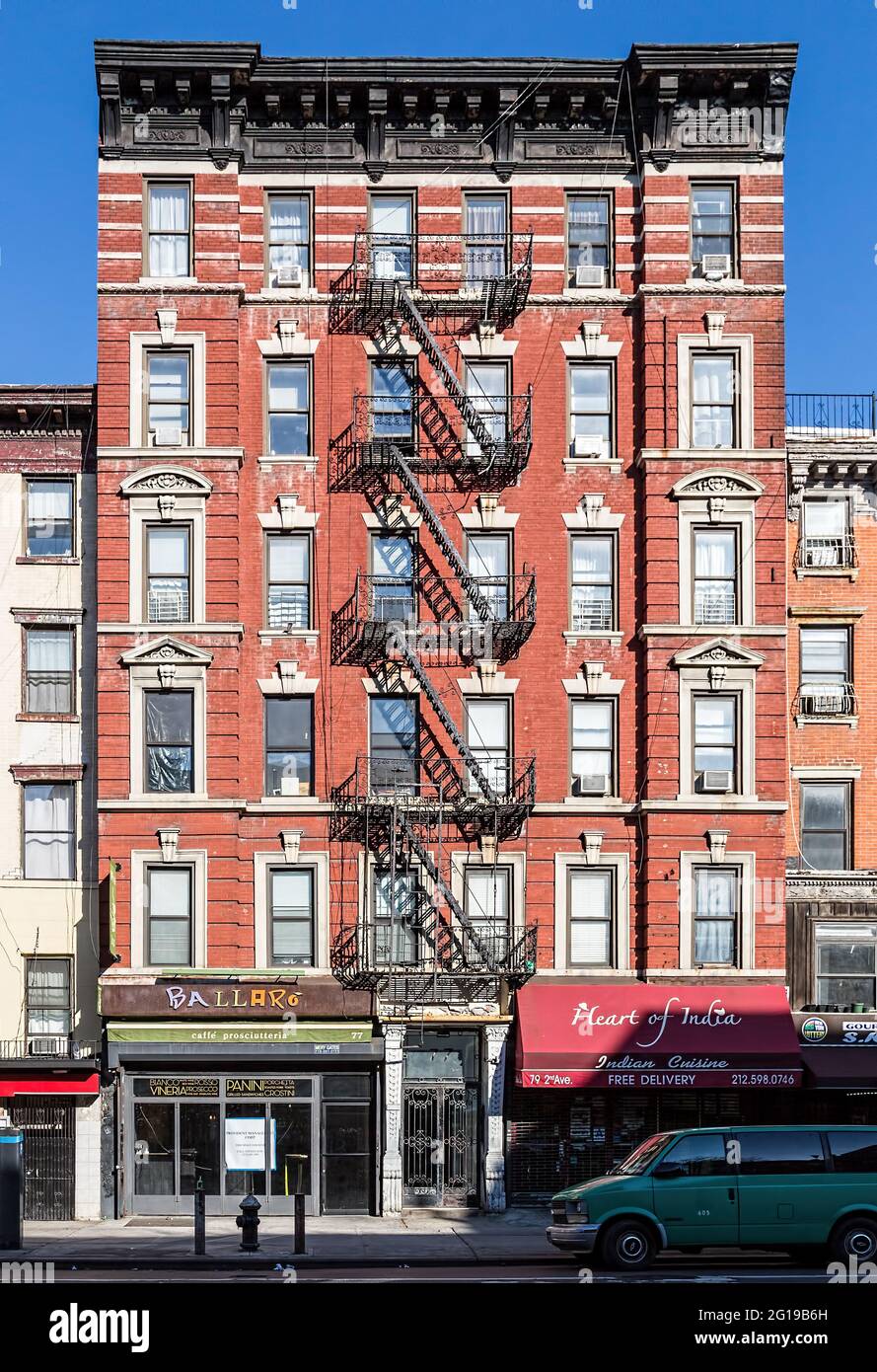 77 second avenue hi-res stock photography and images - Alamy