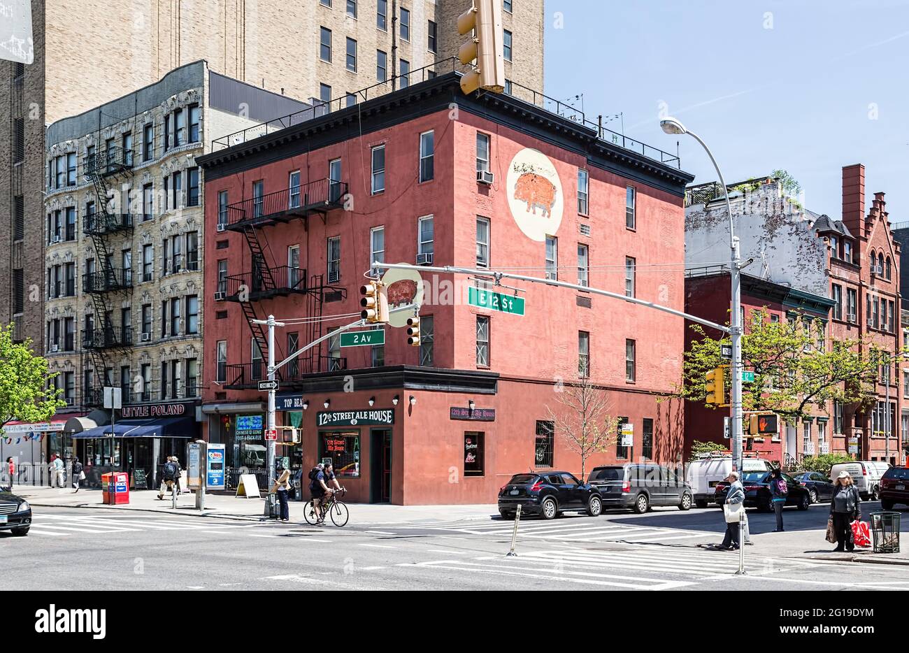 192 second avenue hi-res stock photography and images - Alamy