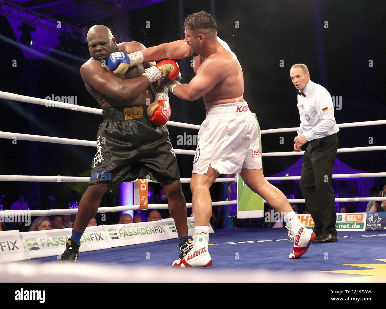 Agit kabayel hi-res stock photography and images - Alamy