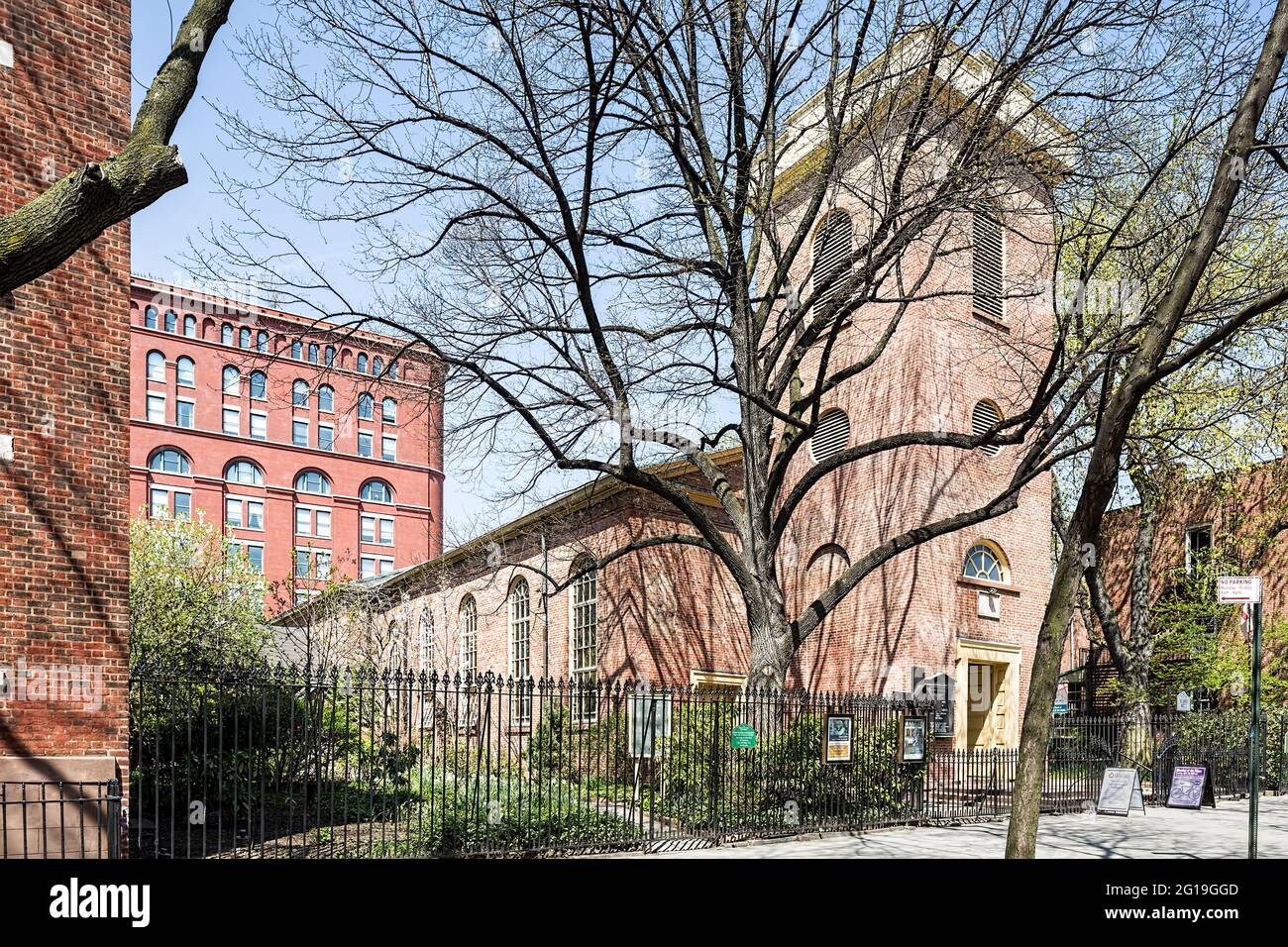 Church of St. Luke in the Fields Stock Photo - Alamy