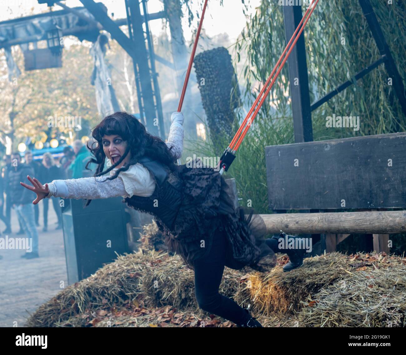 Scare Actors and Rides at Halloween Horror Nights, Walibi Holland The ...