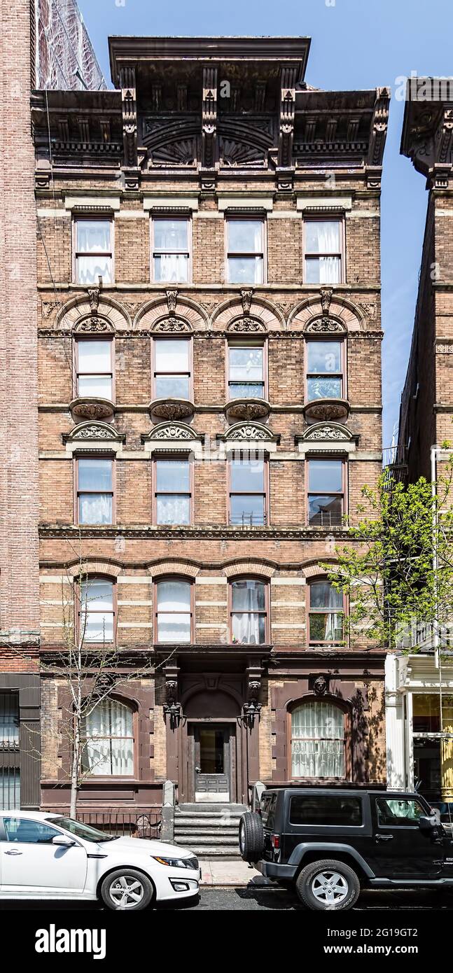 W 10th street hi-res stock photography and images - Alamy