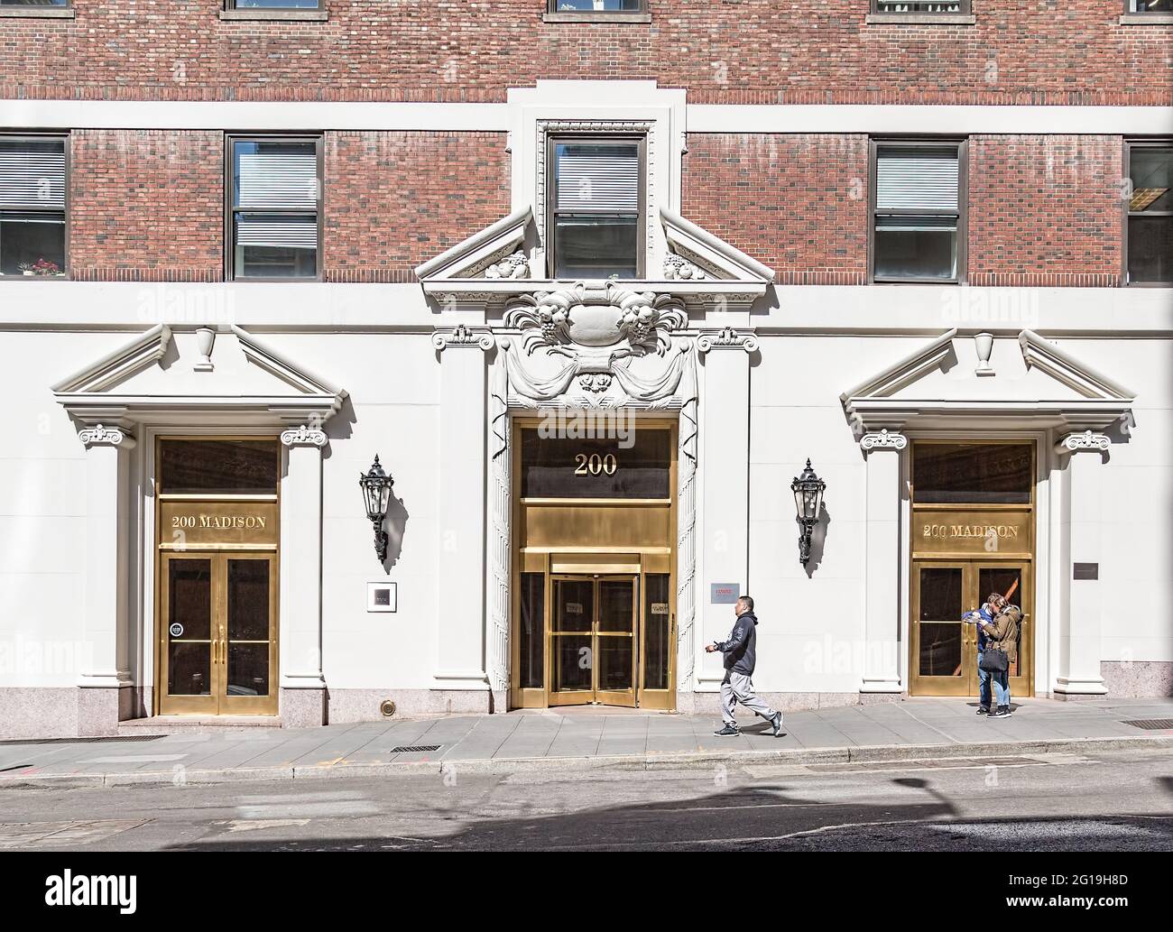 200 Madison Avenue is a neo-classical high-rise apartment building in ...