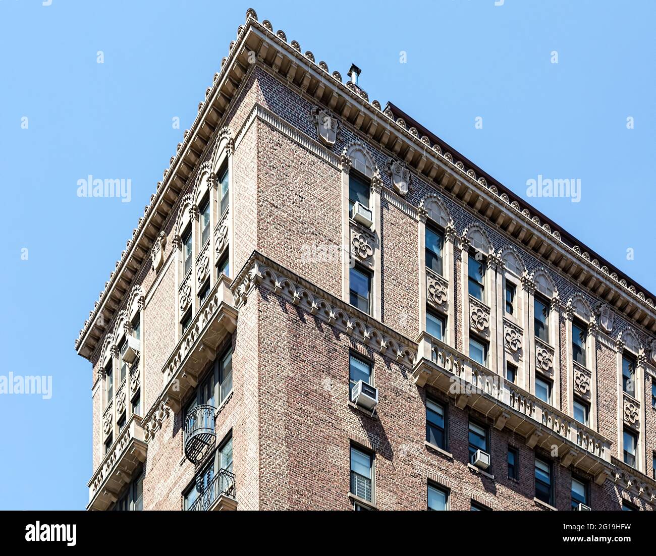 Beauclaire - 25 E 9th Street - 26 E 10th Street - 40 University Place ...