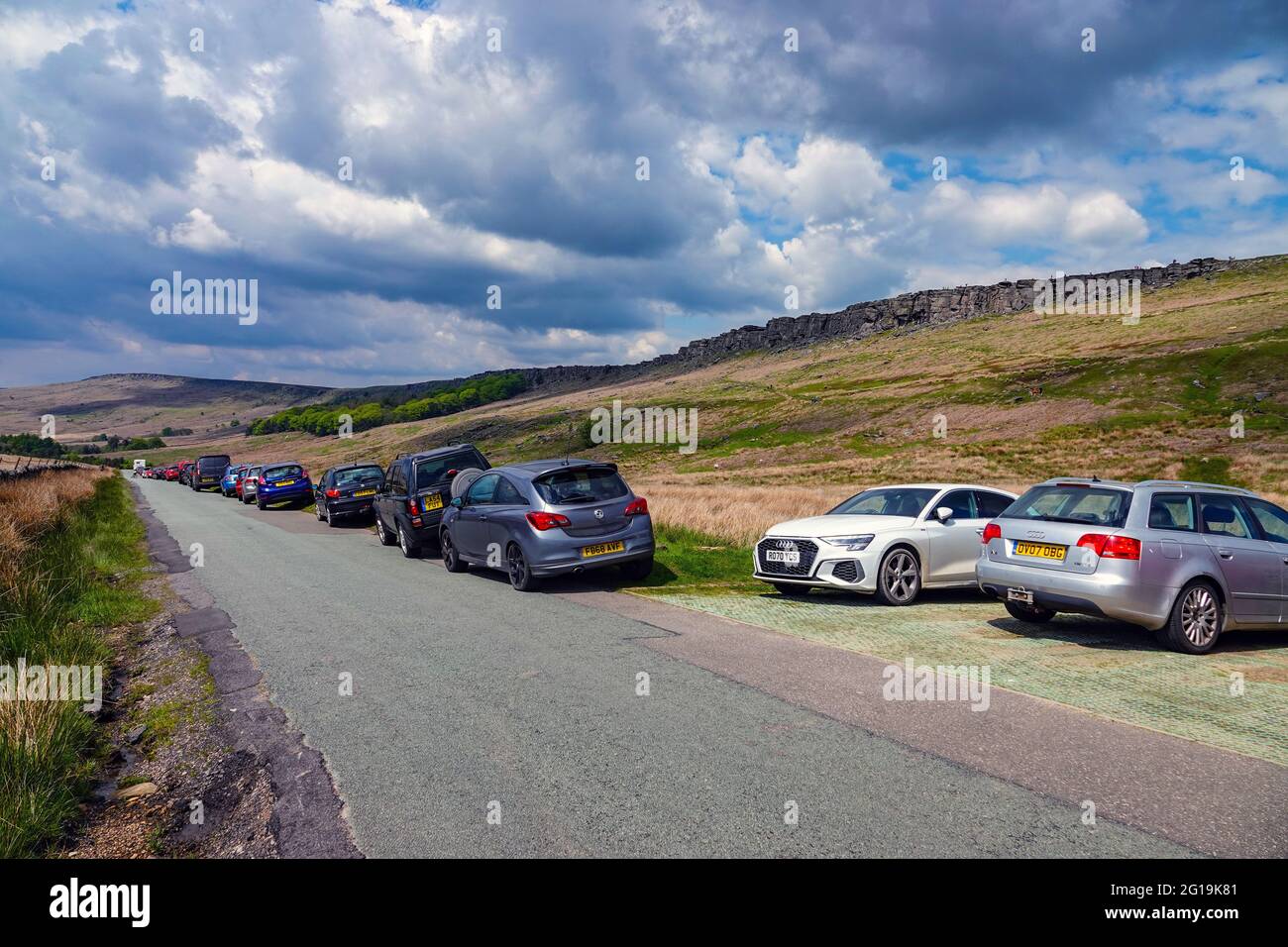 Poorly parked cars hi-res stock photography and images - Alamy