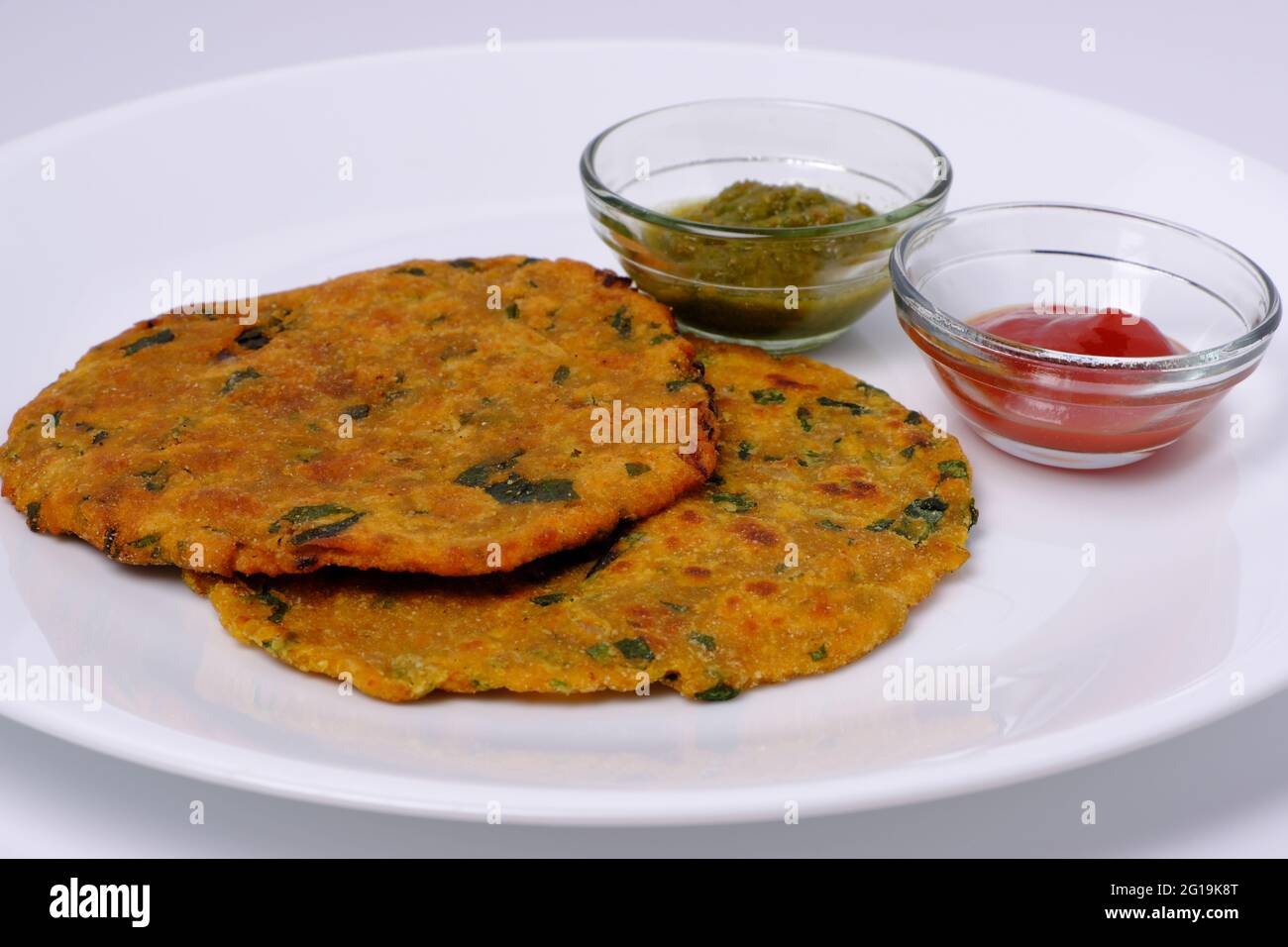 Variety of Indian flat bread thepla or paratha Stock Photo - Alamy