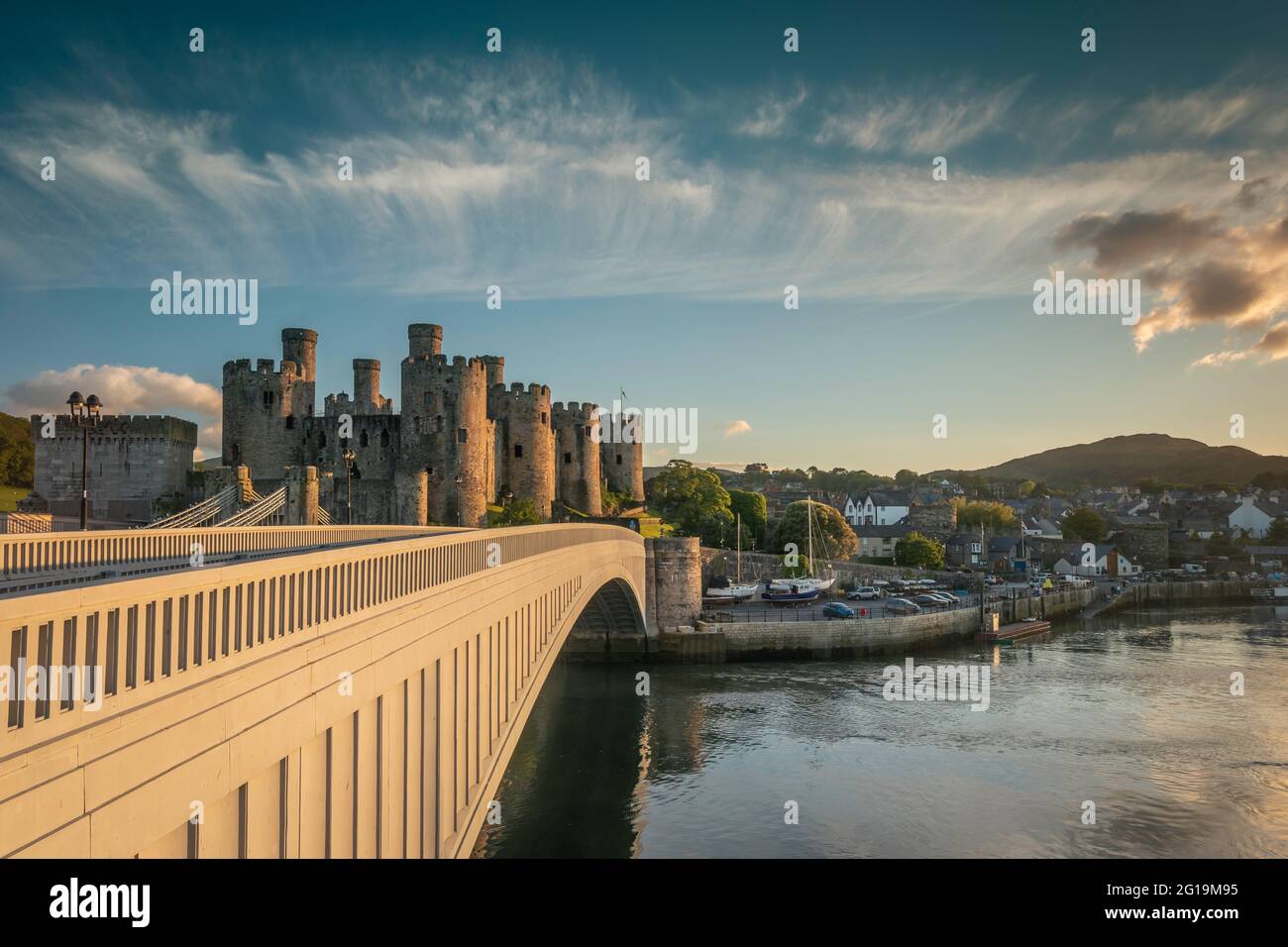 Conway harbour town hi-res stock photography and images - Alamy
