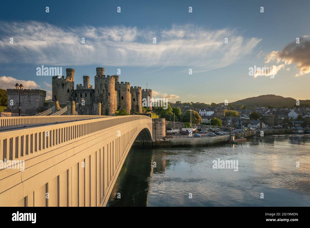 Conway harbour town hi-res stock photography and images - Alamy