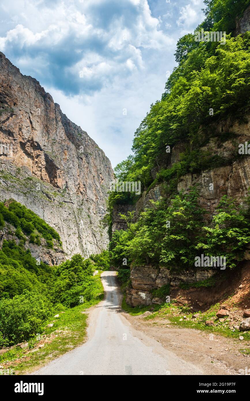Deep narrow gorge hi-res stock photography and images - Alamy