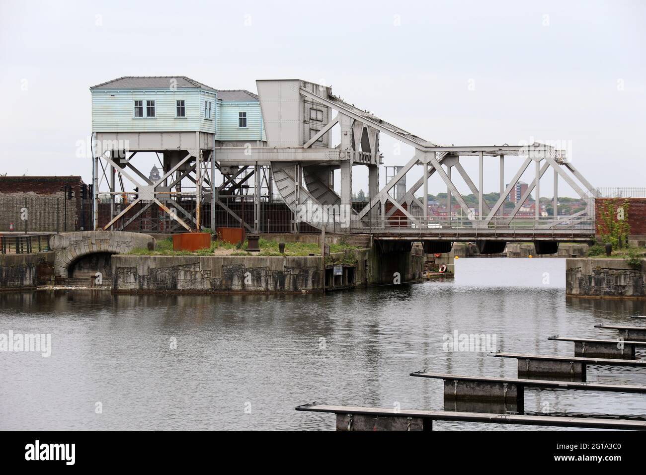 Regent Road bascule bridge in Liverpool Stock Photo - Alamy