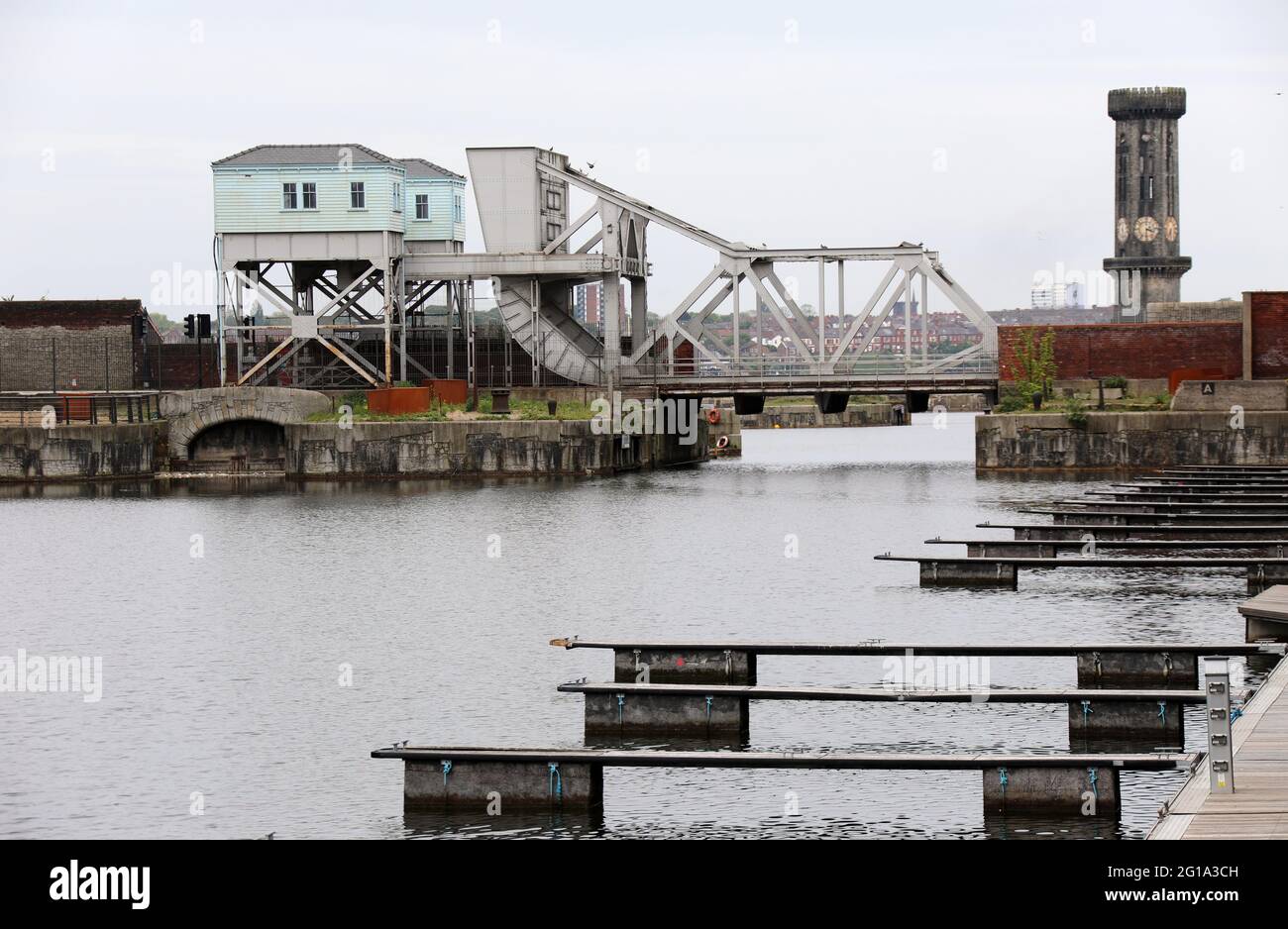 Regent Road bascule bridge in Liverpool Stock Photo - Alamy