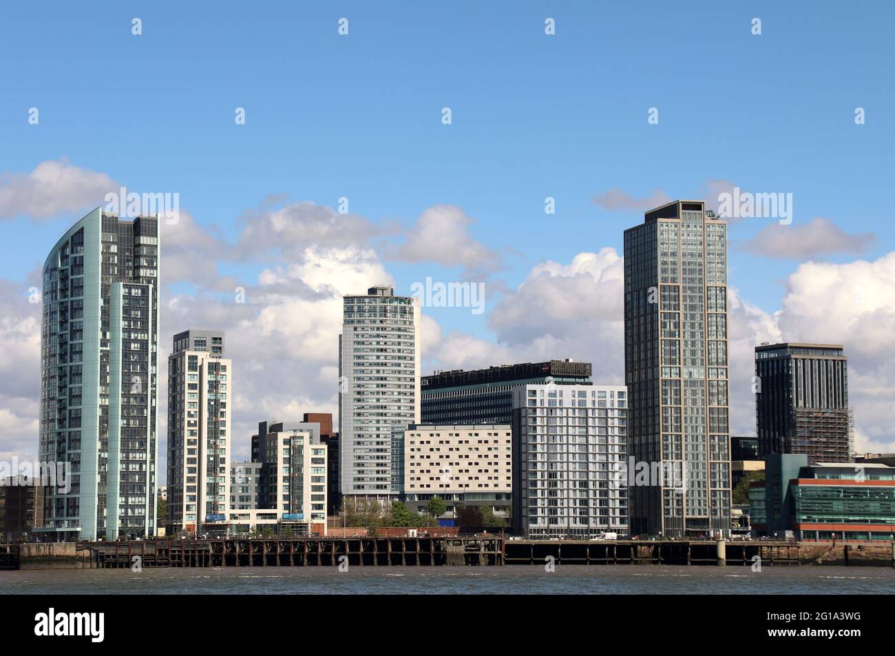 Urban panorama high rise hi-res stock photography and images - Alamy
