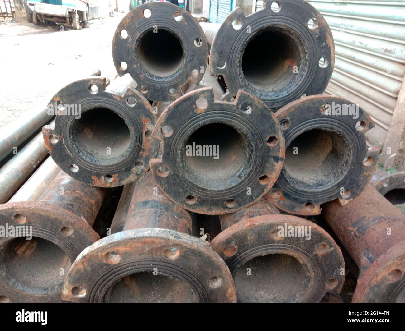 Galvanized iron water pipes hi-res stock photography and images - Alamy