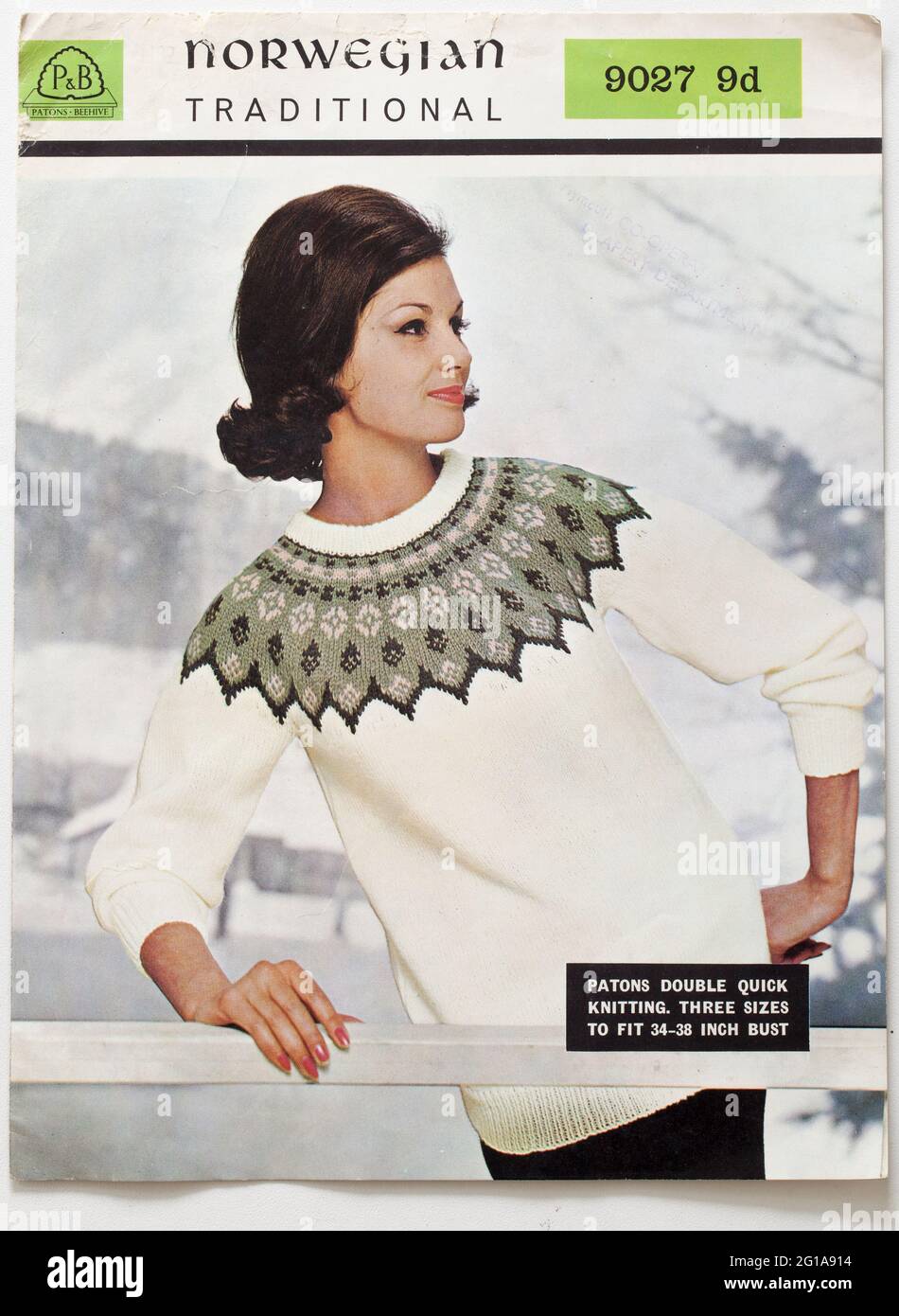 1960s knitting hi-res stock photography and images - Alamy