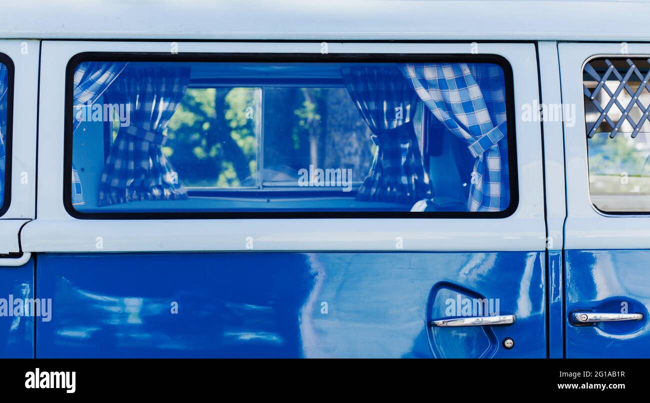 Hippie bus 60s hi-res stock photography and images - Alamy