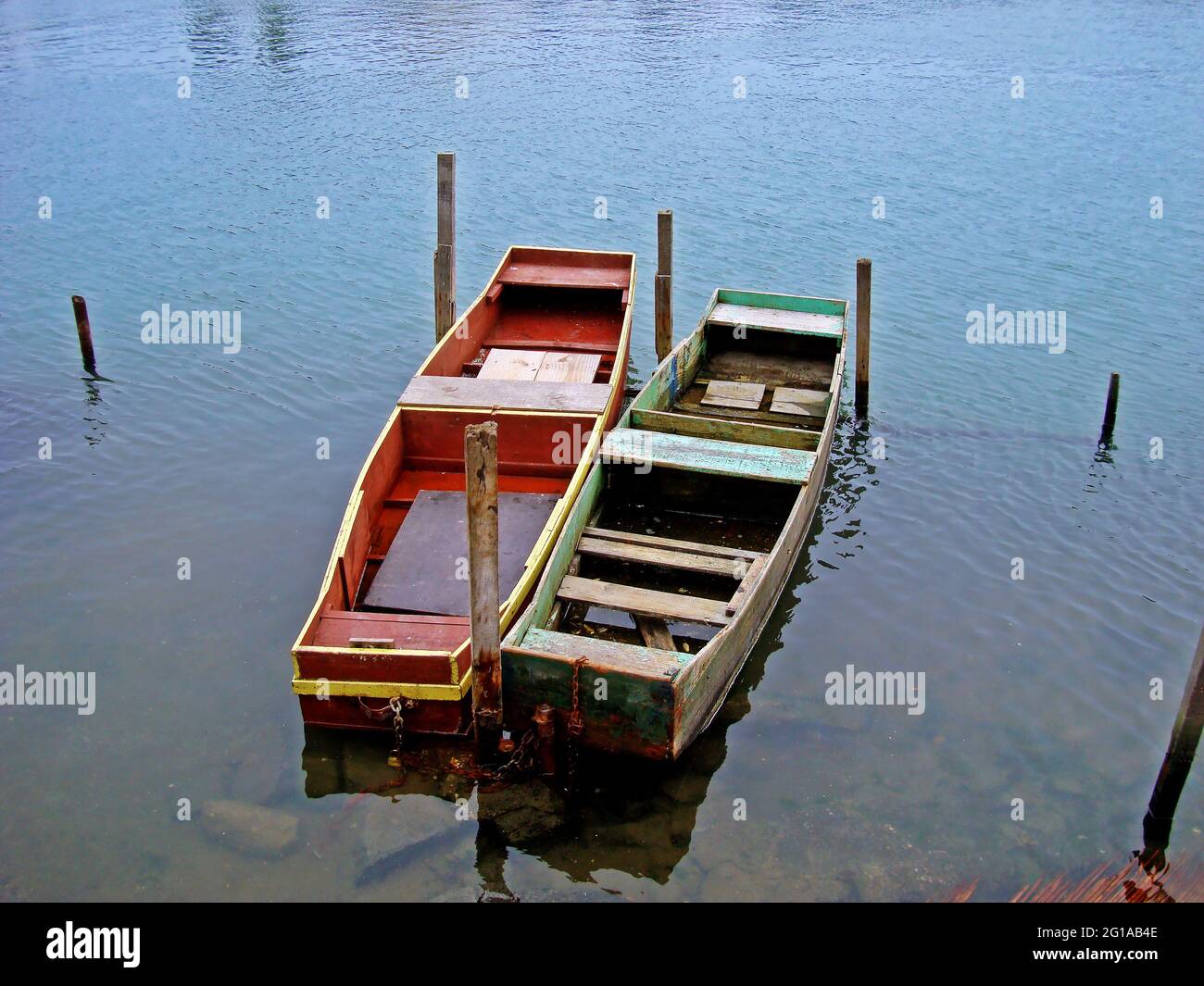 Old boats hi-res stock photography and images - Alamy